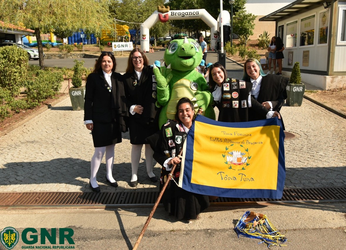 Quase 1400 crianças fizeram do “Open Day” da GNR uma iniciativa ...